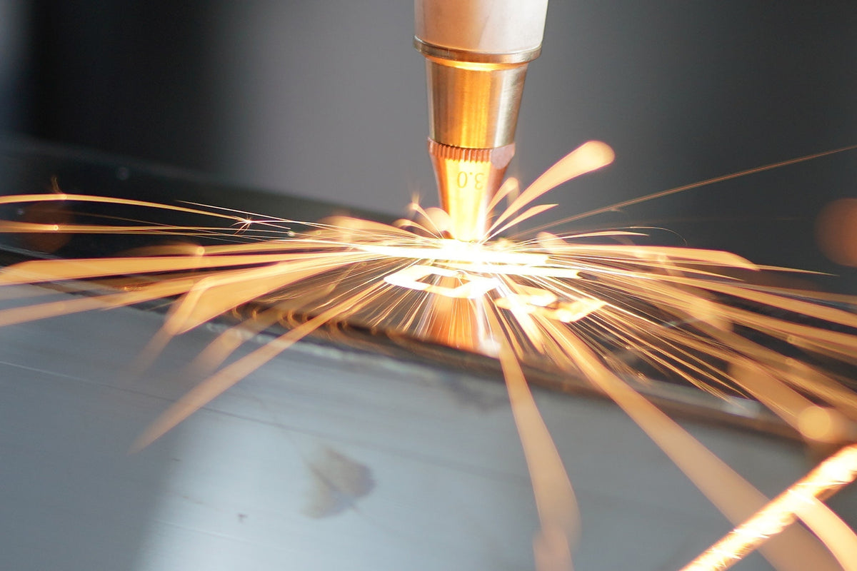 Fiber Laser Cutter vs Plasma Cutter – Hytek Tools - Fiber Laser Sales - USA